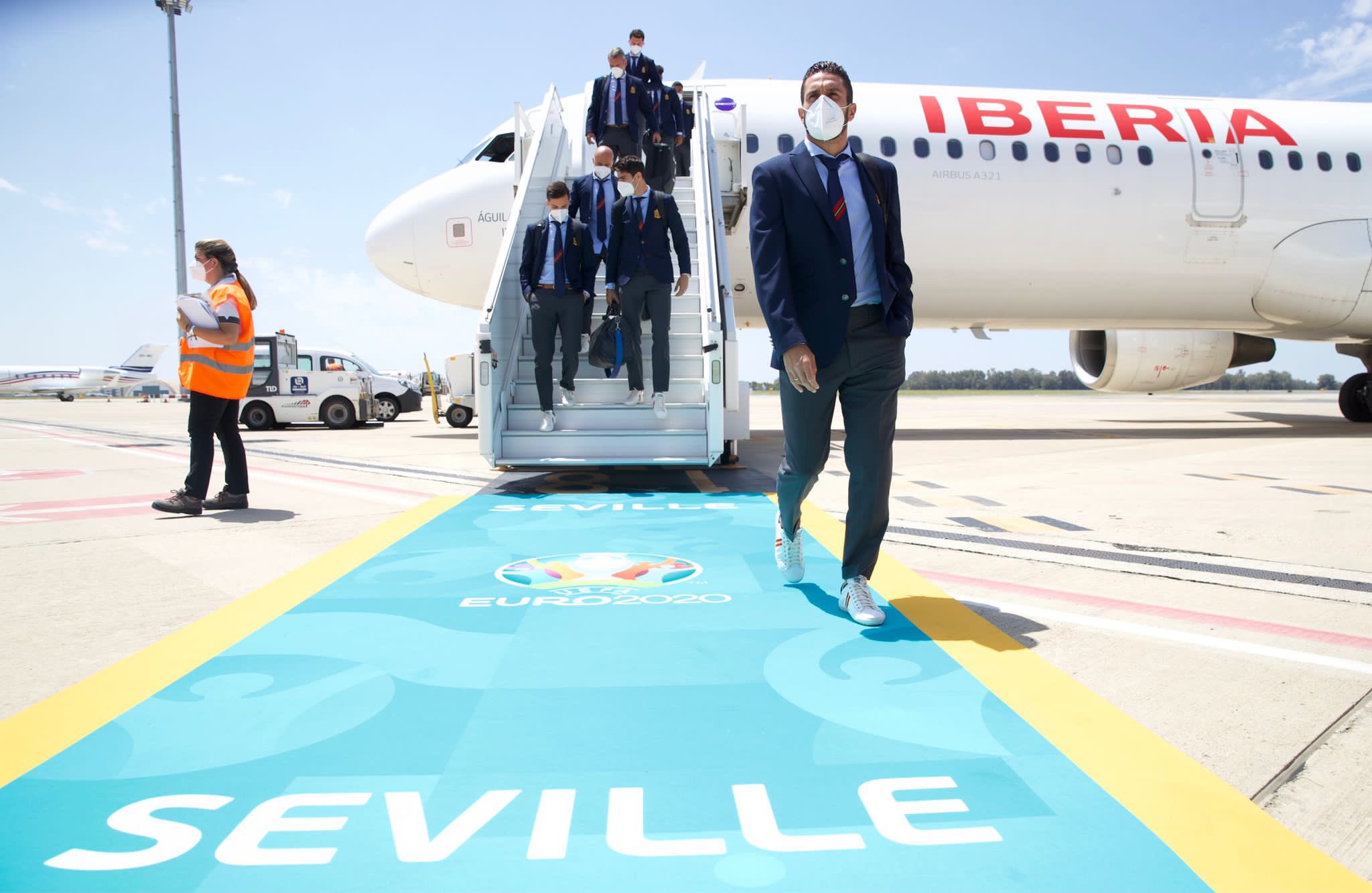 La Roja touch down in Seville ahead of Euro 2020 opener against Sweden ...