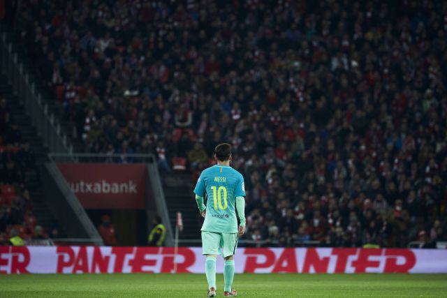 Messi left 'in shock' over Barcelona contract U-turn