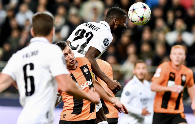 Antonio Rudiger sheds blood to earn Real Madrid late draw with Shakhtar ...