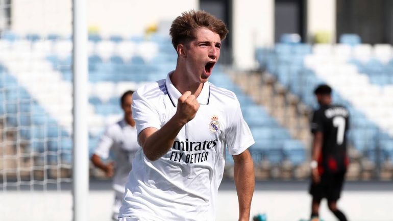 Real Madrid tie down rising midfield star with €50m release clause ...