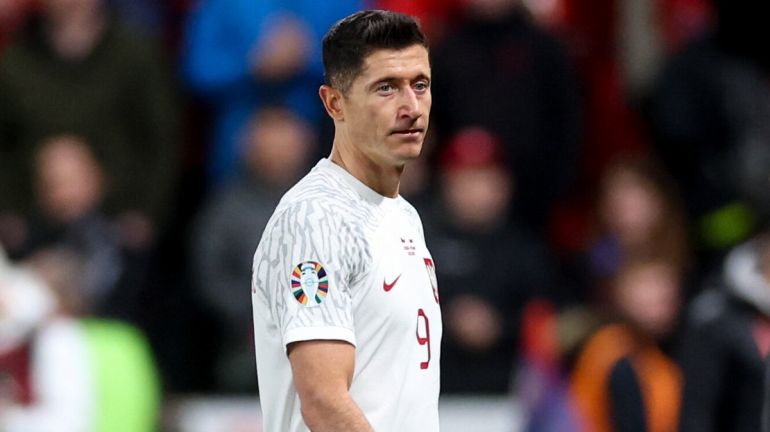 Robert Lewandowski criticised in Poland after another goalless display ...