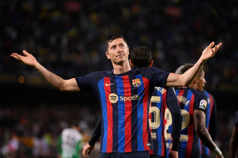 Pichichi race hots up as Robert Lewandowski and Karim Benzema both ...