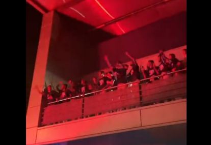 Neymar Junior the surprise guest at Barcelona title celebrations ...