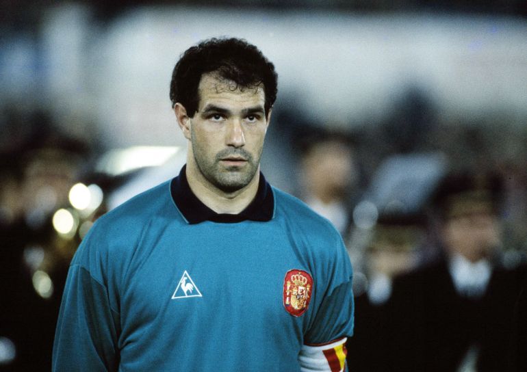The Finest Five: Legendary Spanish Goalkeepers in Football History ...