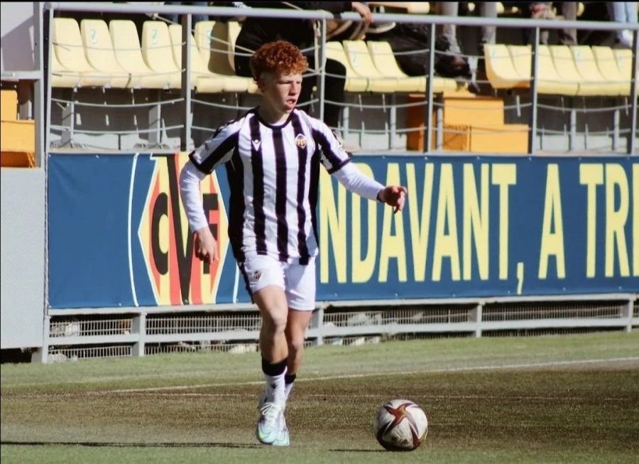 Real Madrid signing of 19-year-old winger confirmed - Football España