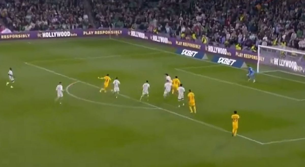 WATCH: Barcelona save title challenge with dramatic late double ...