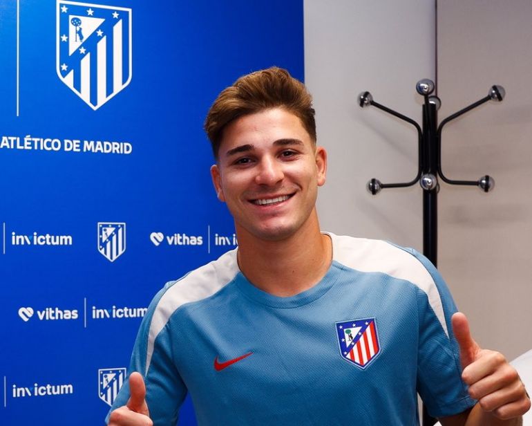 Atletico Madrid confirm signing of Julian Alvarez from Manchester City ...