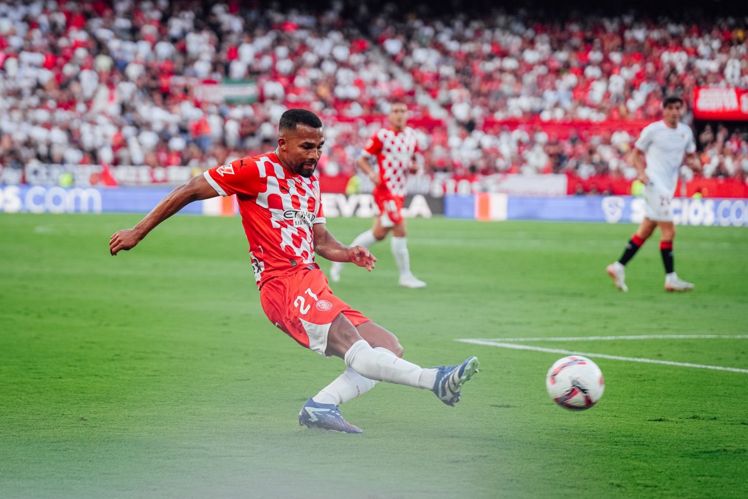 Girona at risk of being without key midfielder for Catalan derby ... Girona at risk of being without key midfielder for Catalan derby ...