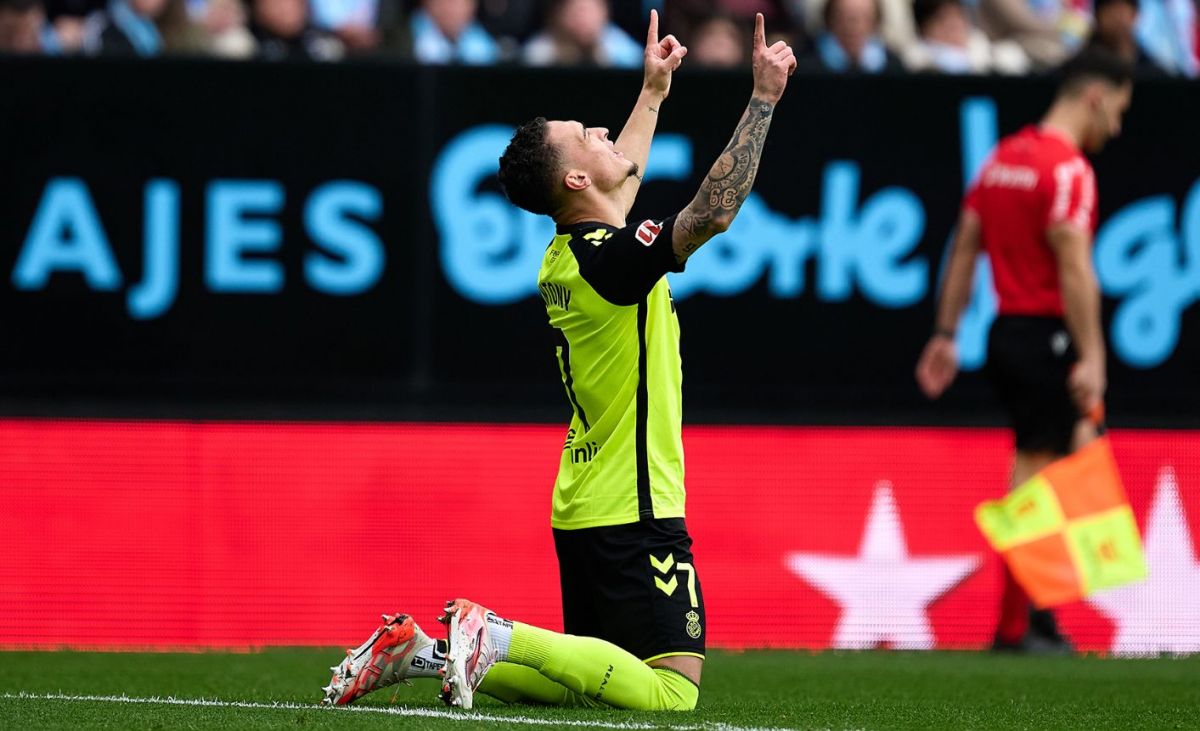 Real Betis appeal Antony red card as Manchester United loanee eyes Real ...