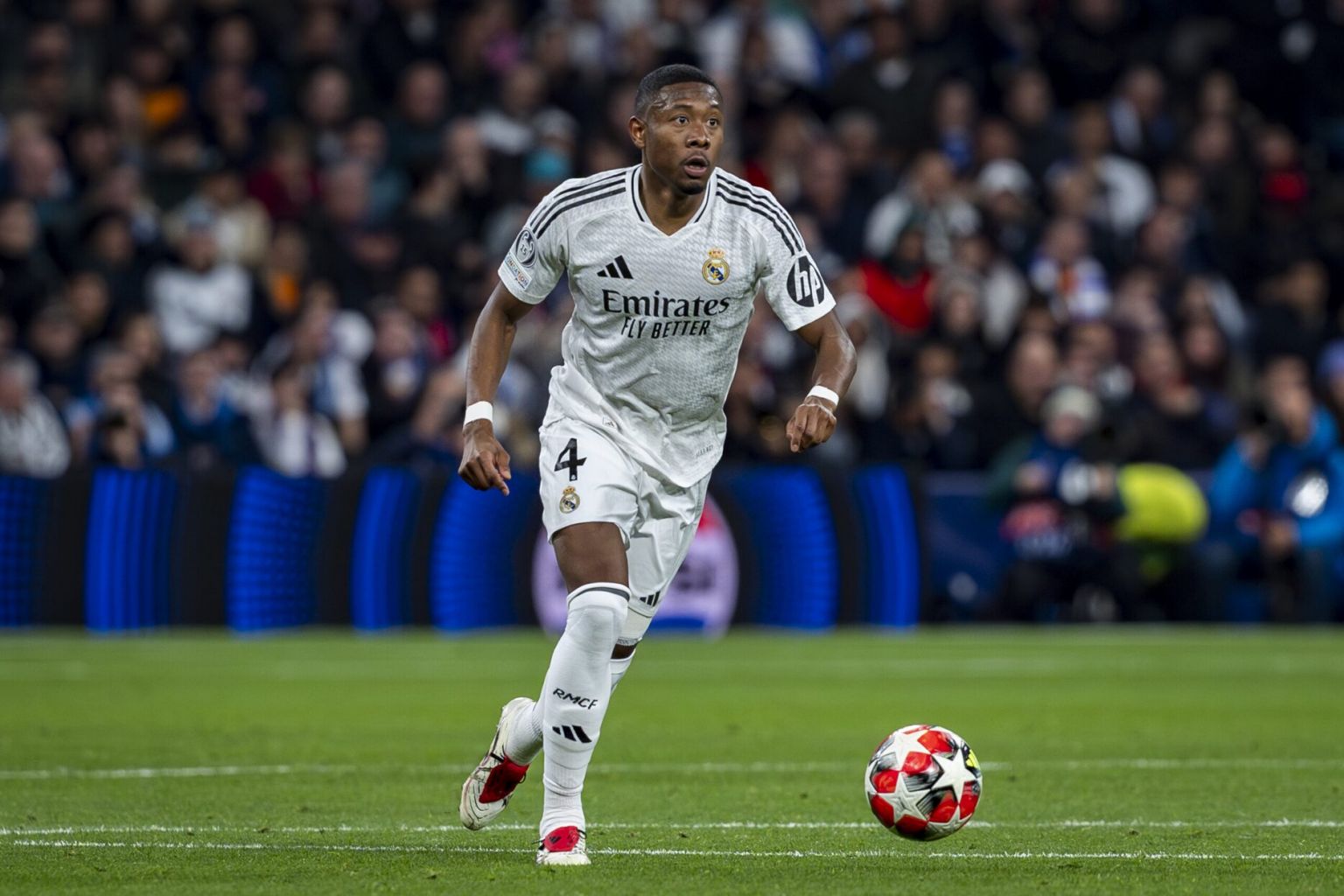 "He is staying" - Defender's entourage confirm Real Madrid plans