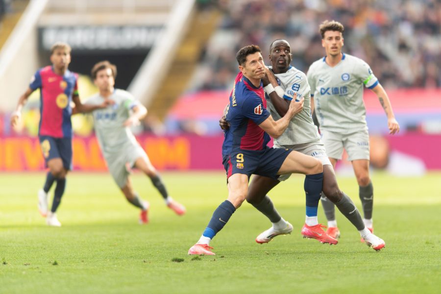 Official: Barcelona retain Robert Lewandowski until 2026 - Football España