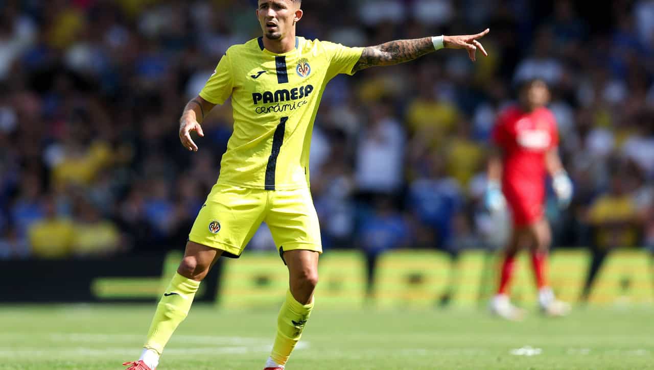 Villarreal in talks over €50m sale of star forward to Premier League side