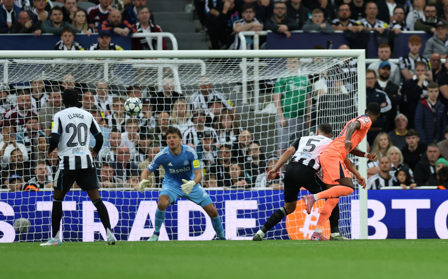 Marcus Rashford reacts to scoring first Barcelona goals