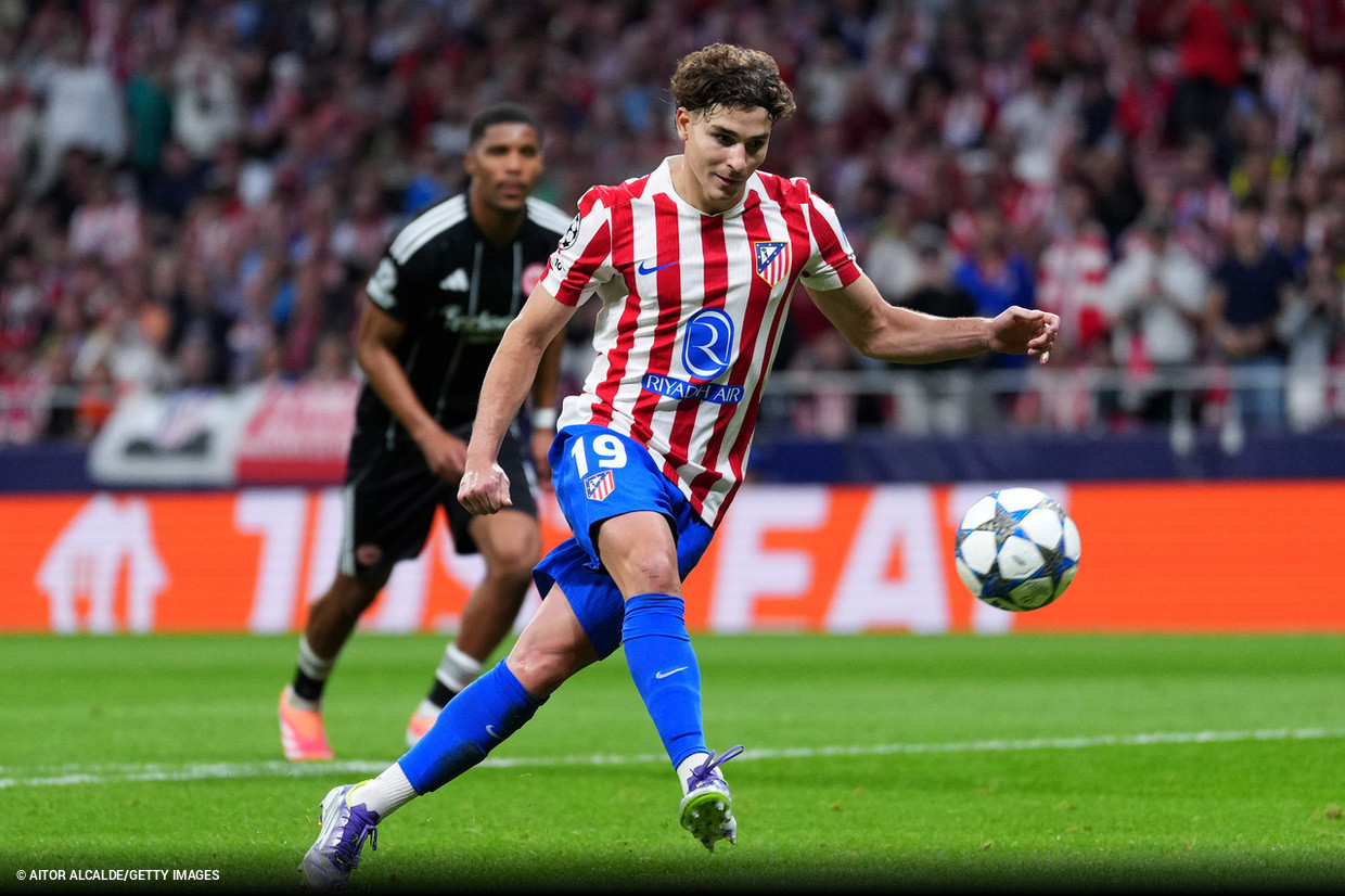 Julian Alvarez responds to Barcelona links - Football España