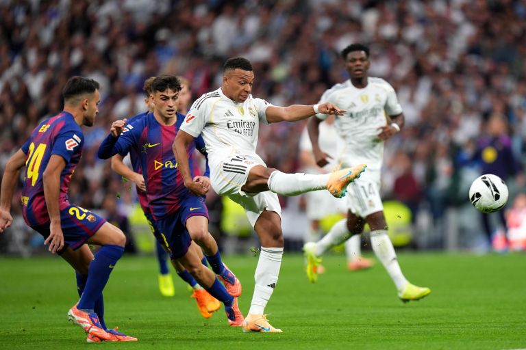 Real Madrid victorious as Barcelona defeated in El Clasico