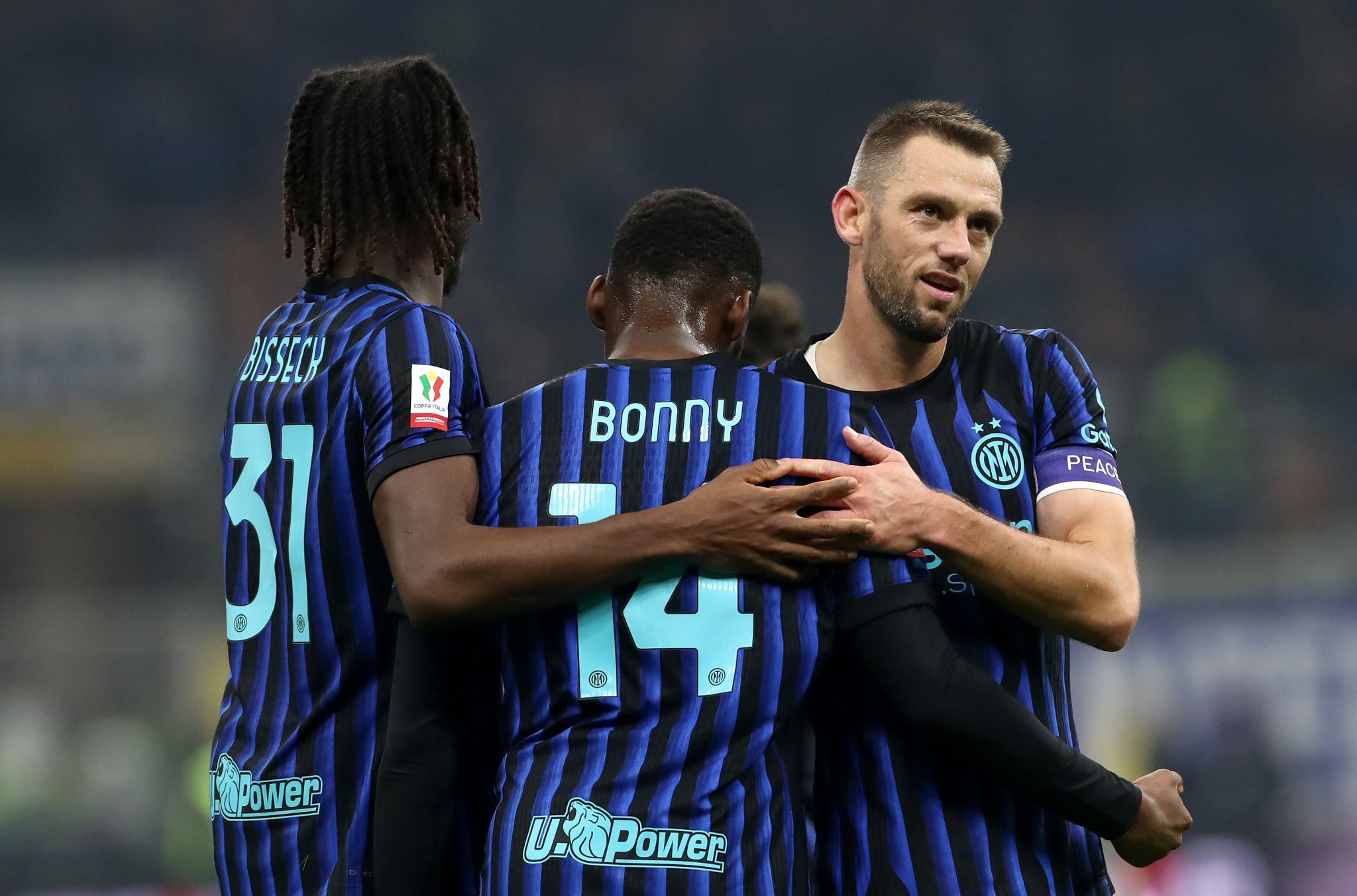 Barcelona given mixed updates on two defensive targets