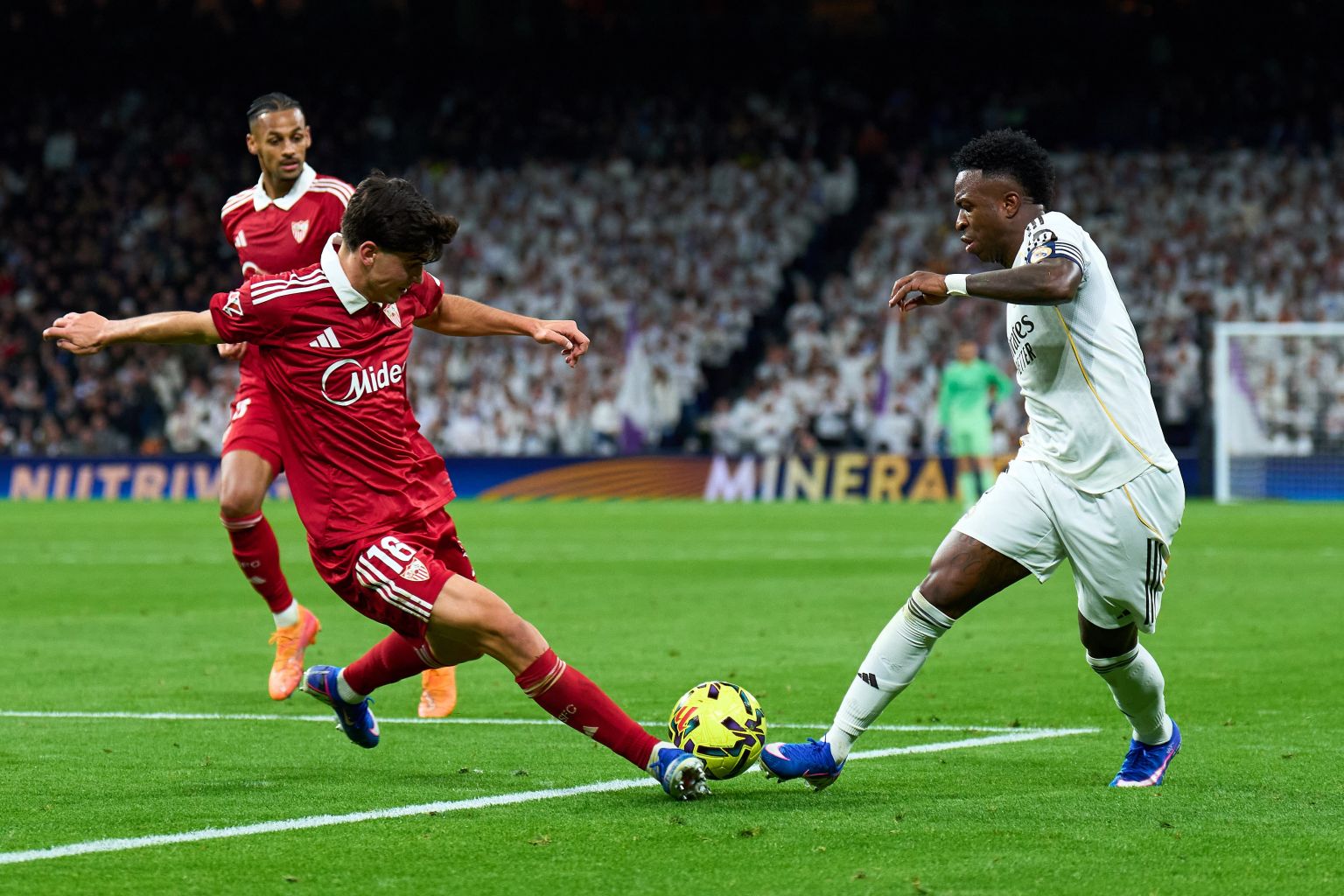 Premier League giant willing to bid €160m for Real Madrid star