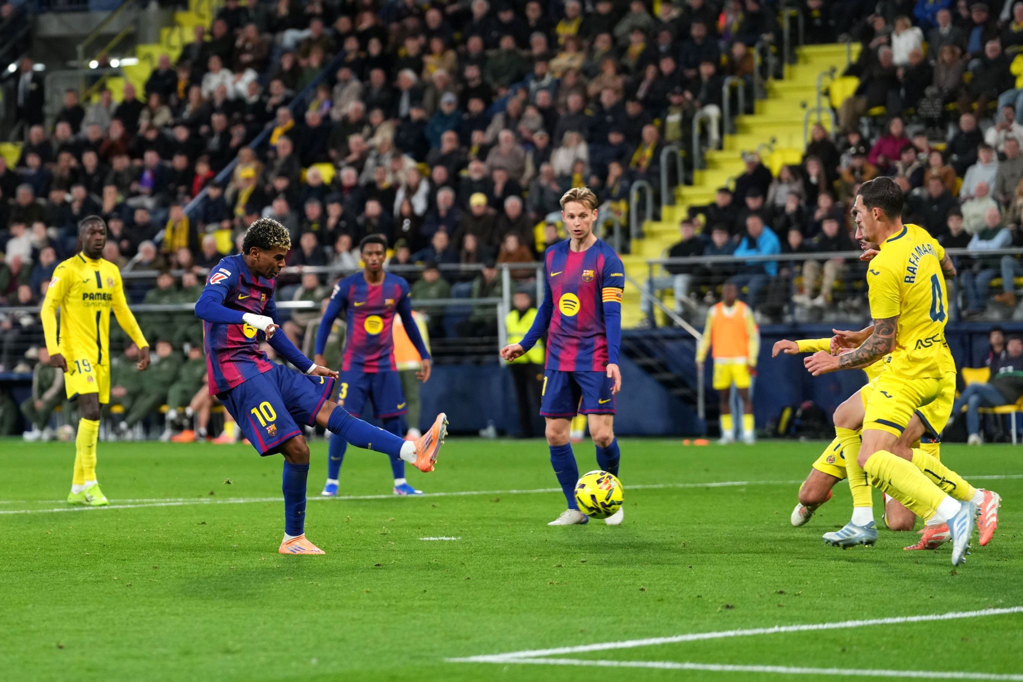 Barcelona player ratings: Frenkie de Jong steps up
