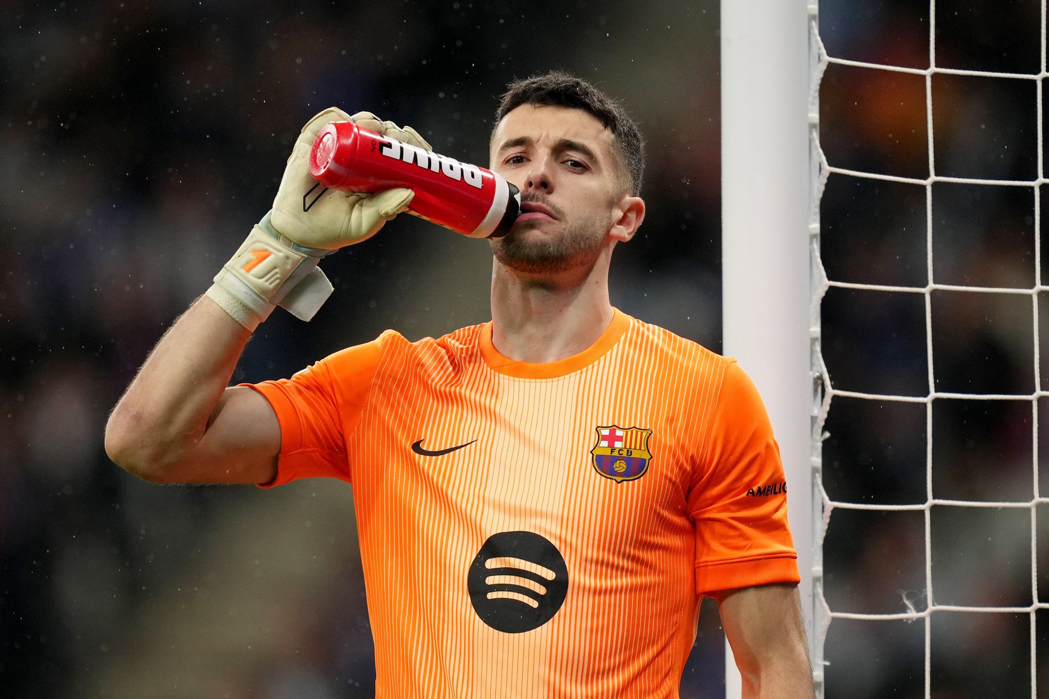 Barcelona player ratings: Joan Garcia heroics